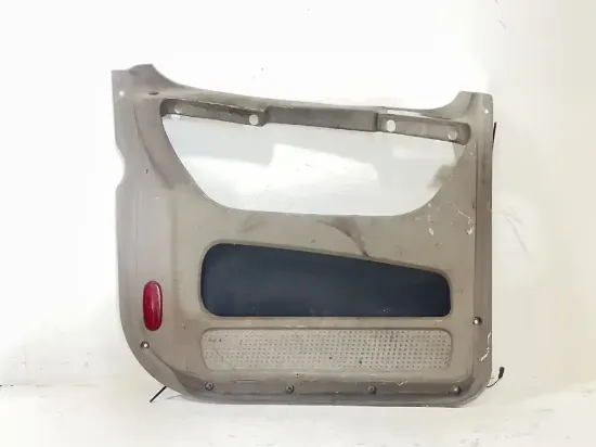 (Used) 2014 Freightliner Cascadia 113, INTERIOR DOOR PANEL (P-53573)