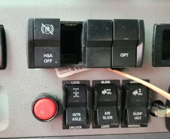 (Used) 2019 Freightliner Cascadia 126, MISCELLANEOUS DASH SWITCHES (P ...