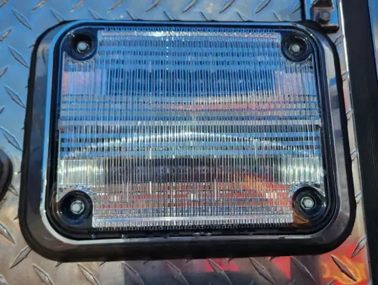 (Used) 1996 Spartan Metro Star, TAIL LIGHT ASSEMBLY (P-105238)