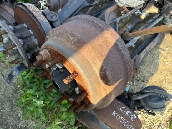 (Used) 2004 Peterbilt 330, FRONT AXLE COMPLETE (P-106830)