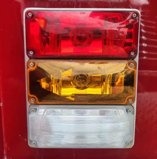 (Used) 1988 Chevrolet C70, TAIL LIGHT ASSEMBLY (P-110866)