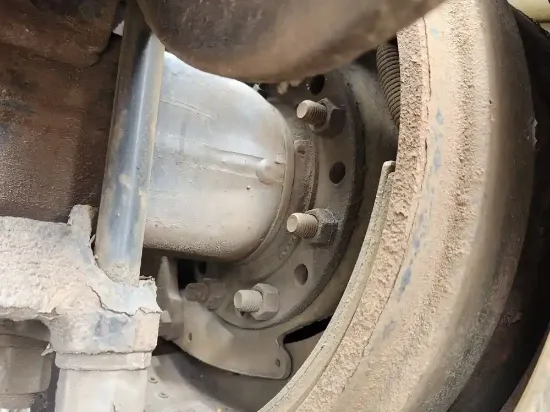 (Used) 2018 Peterbilt 579, COMPLETE DIFFERENTIAL HUBS (P-113277)
